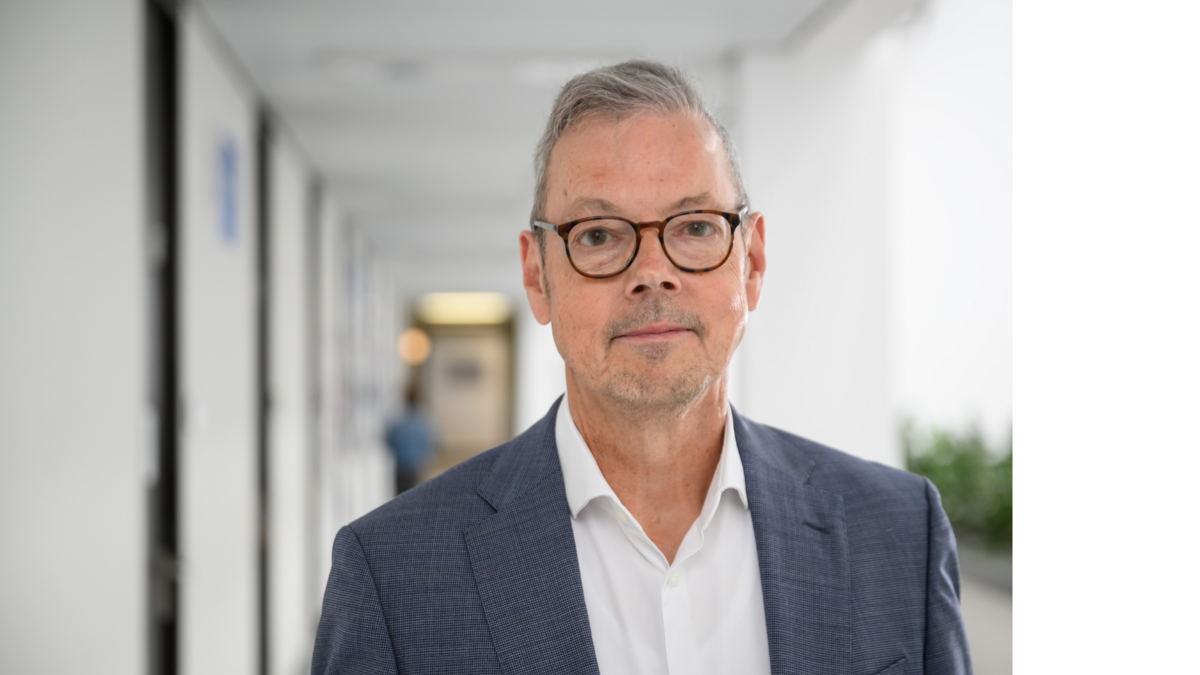 Podiumsdiskussion zum digitalen Euro mit Prof. Dr. Peter Bofinger und ...