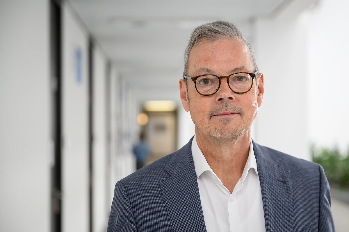 Neue Publikation von Prof. Dr. Peter Bofinger: Stablecoins und die ...