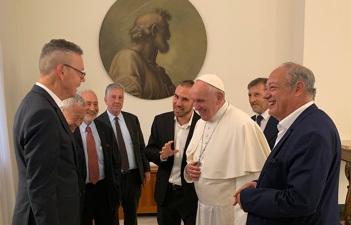 Päpstliche Audienz für Prof. Bofinger - Seniorprofessur für VWL, Geld ...